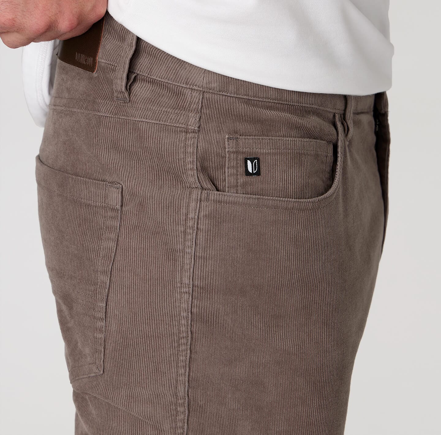 MacKenzie Stretch Cord 5-Pocket Pant - Felten Slim - LINKSOUL